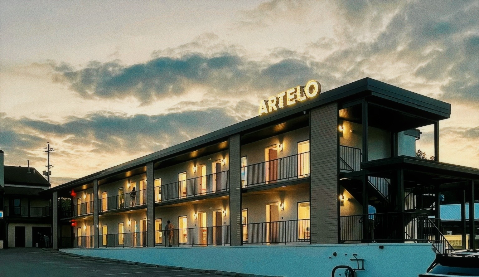 The Art of the Stay at Artelo: TurningArtist Collective Stories